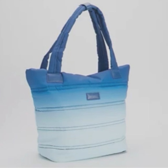 iFly | Bags | Ifly Ombre Puffy Tote With Trolley Sleeve Navyskyblue ...